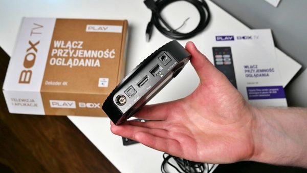 Recenzja Play BOX TV. Dekoder z Android TV